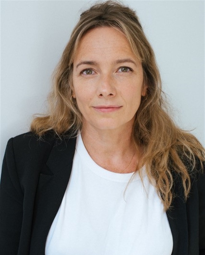 Julie-Anne Roth - Unifrance