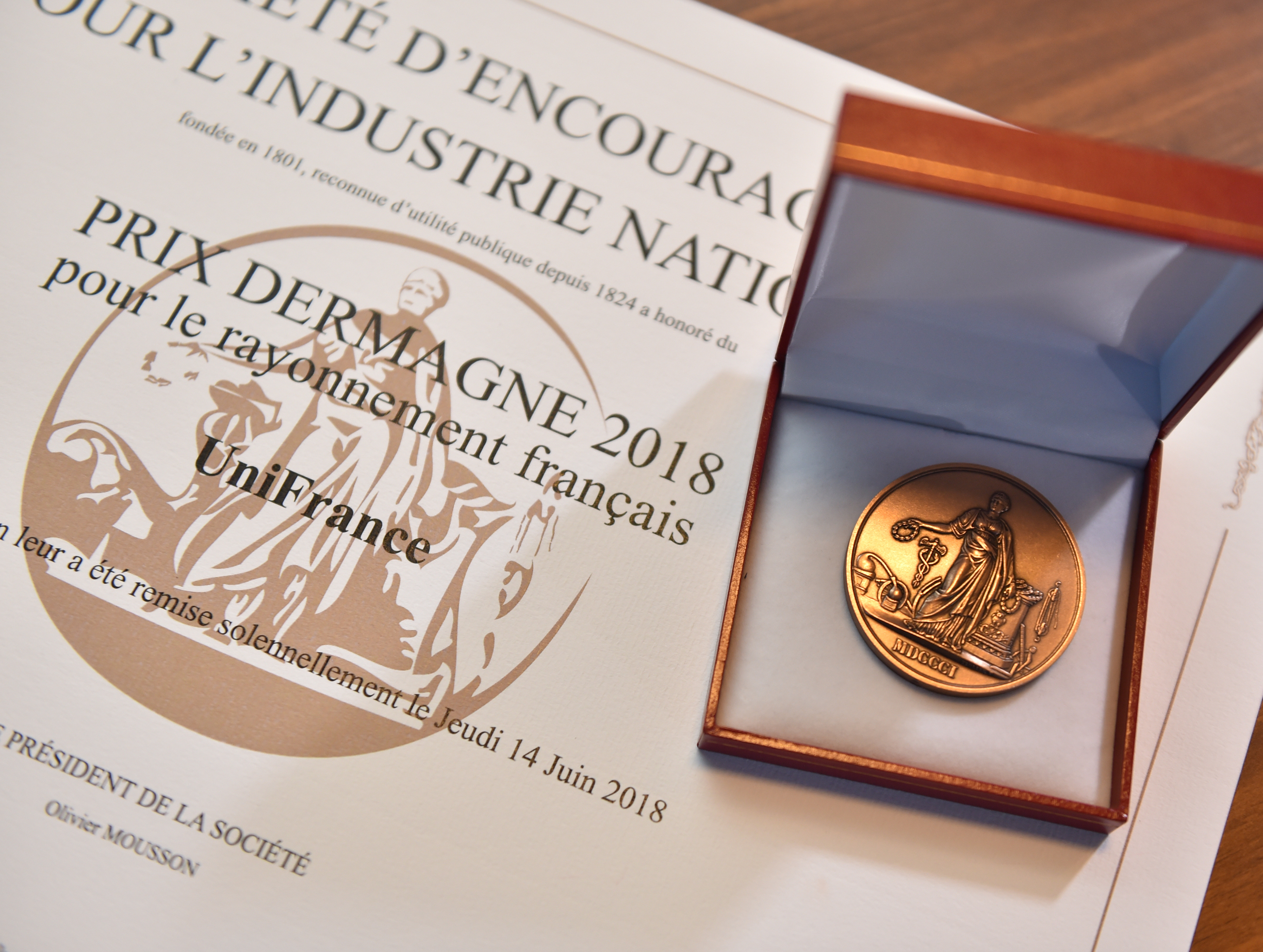 UniFrance recibe el primer Premio Dermagne como reconocimiento al desarrollo de la industria ...