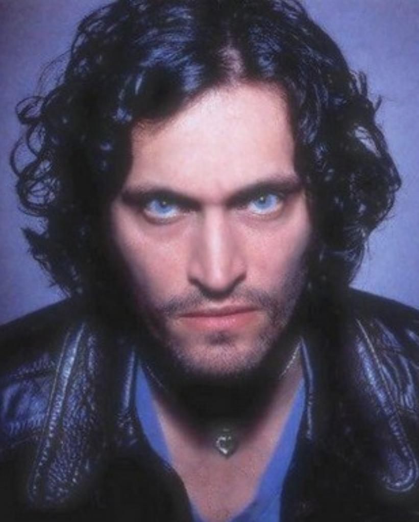 Vincent Gallo's Instagram, Twitter & Facebook on IDCrawl